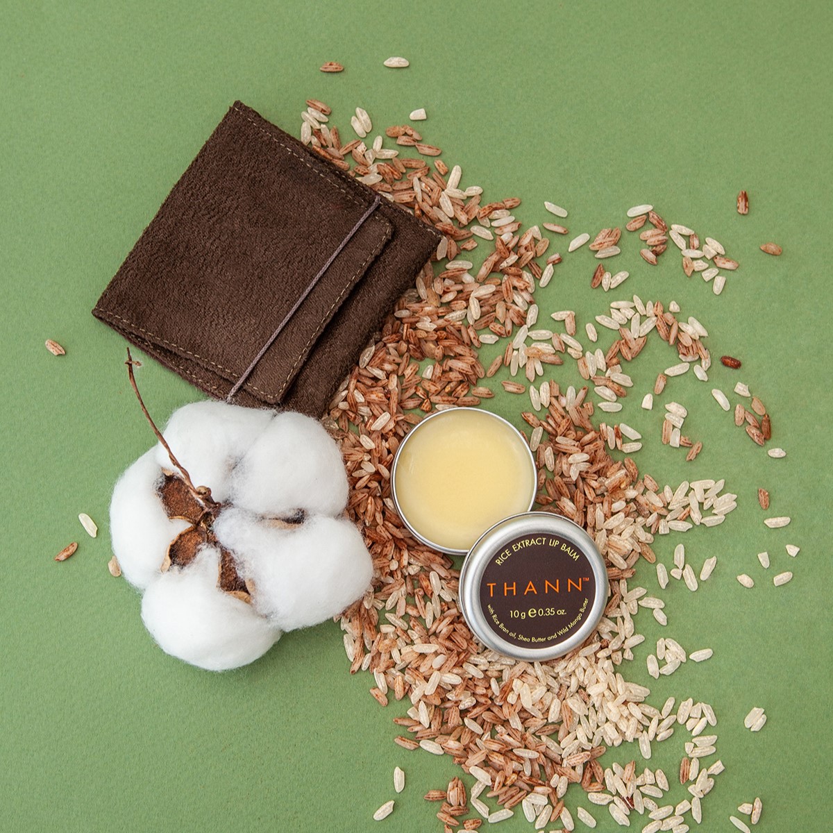 Купить бальзам для губ Rice (Rice Extract Lip Balm) от бренда THANN ...